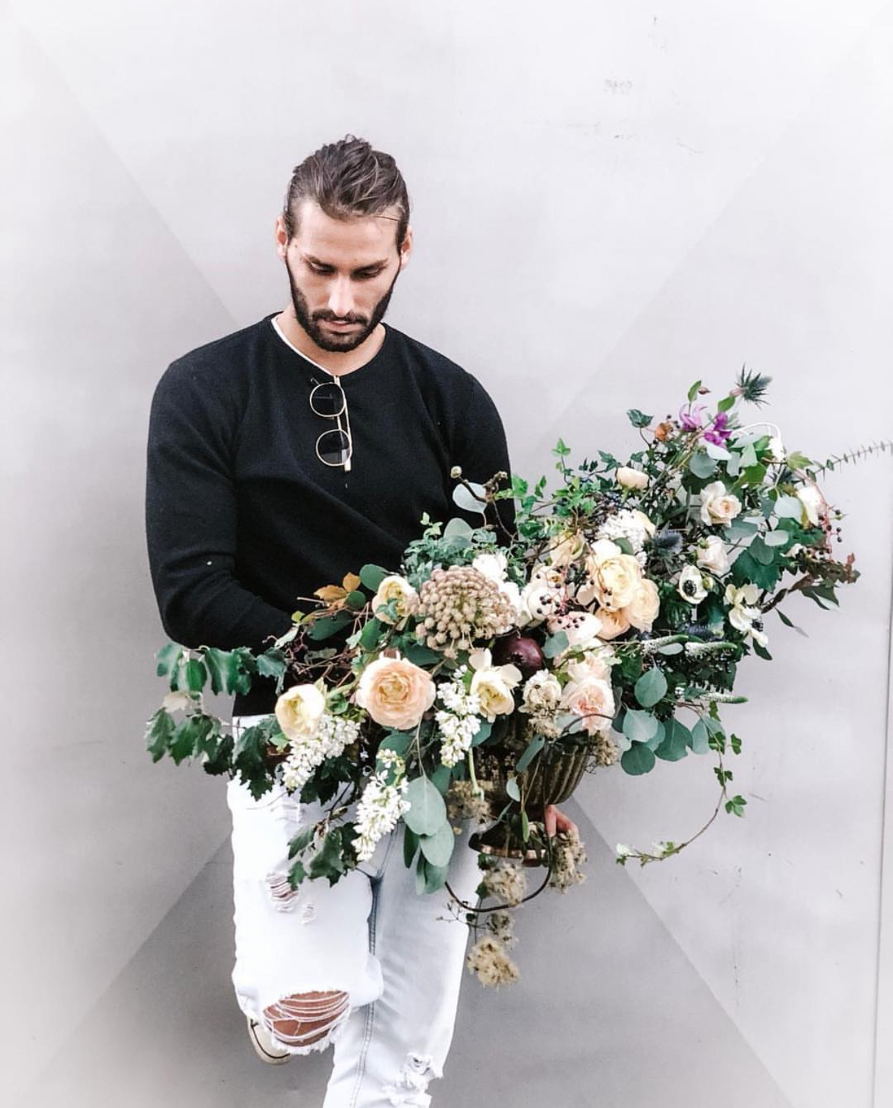 Chi è Amedeo Cesarano | Floral Designer e Artista di Allestimenti